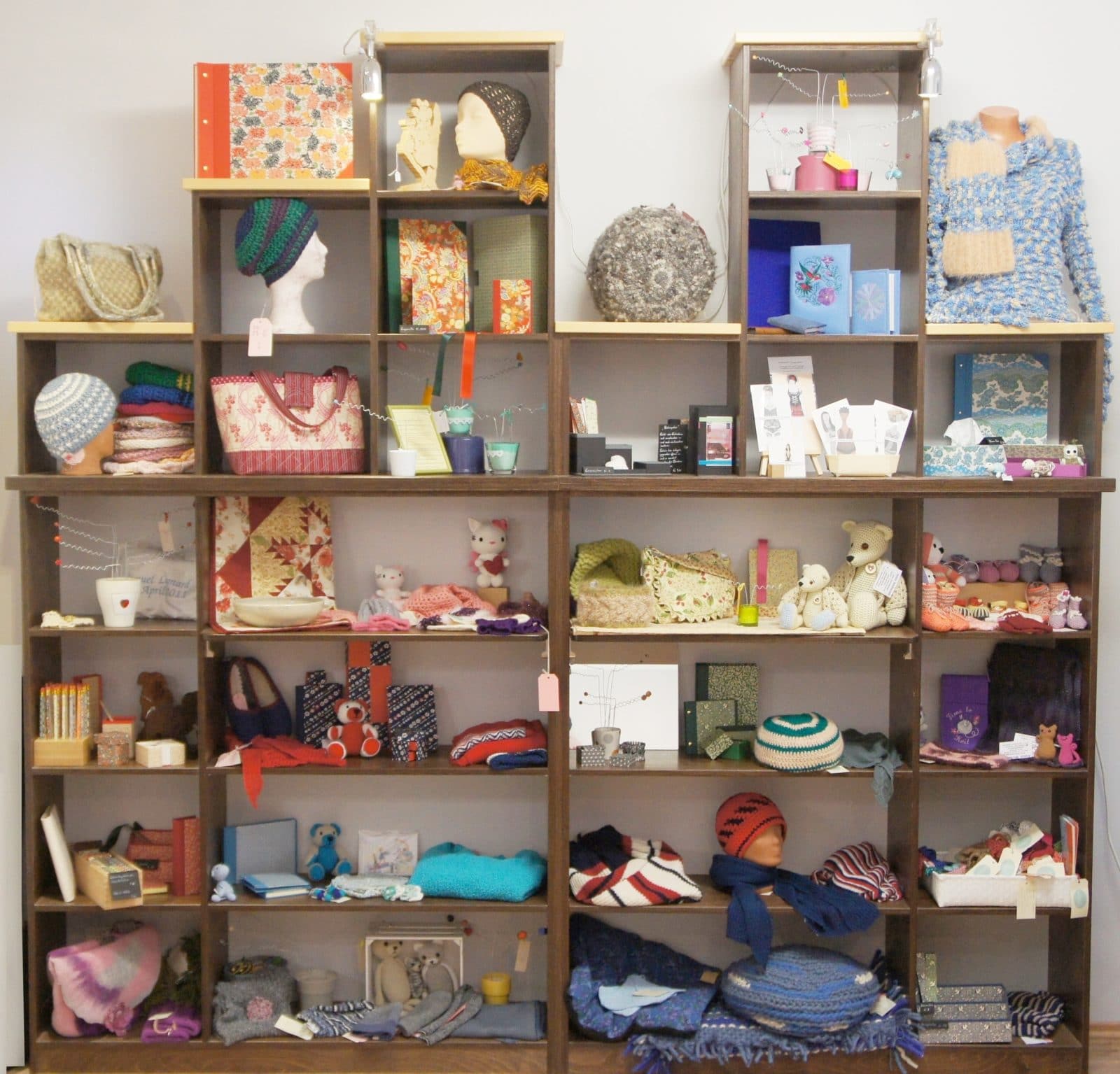 Hands Gallery - Geschäfte bei HANDMADE Kultur