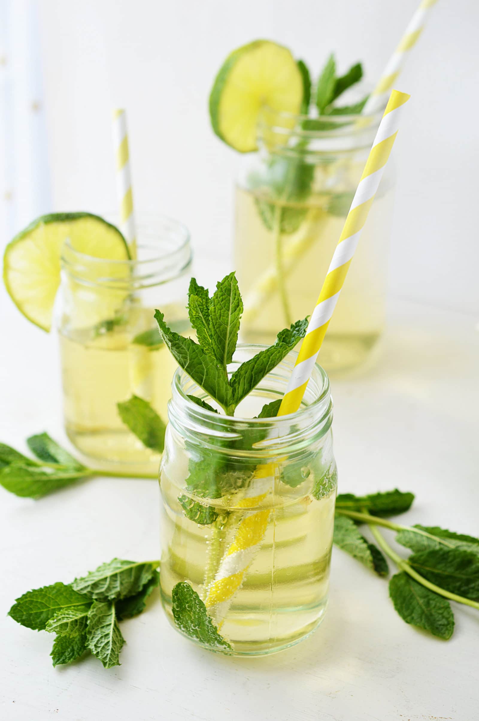 Sommerliches Cocktail Rezept "Hugo" - HANDMADE Kultur